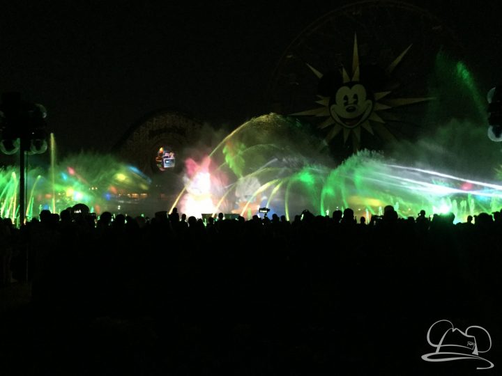 World of Color - Season of Light Brightens Up the Holidays at the ...