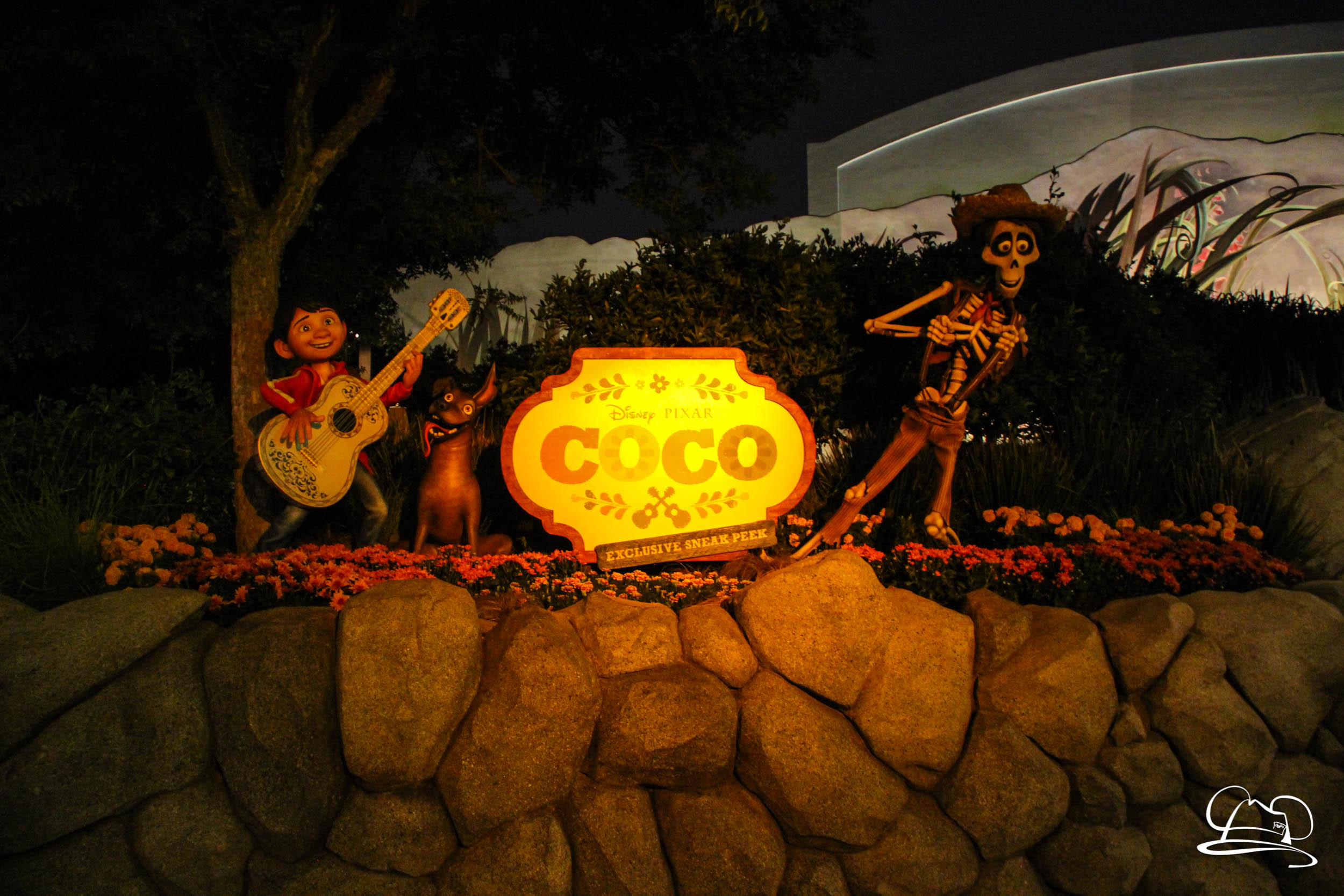 Disney-Pixar's Coco Sneak Peek Delights Disney California Adventure