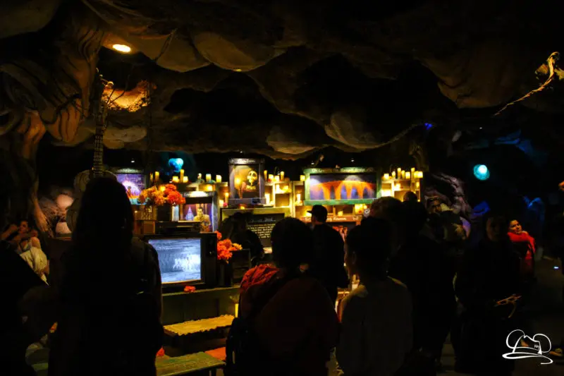 Disney-Pixar's Coco Sneak Peek Delights Disney California Adventure