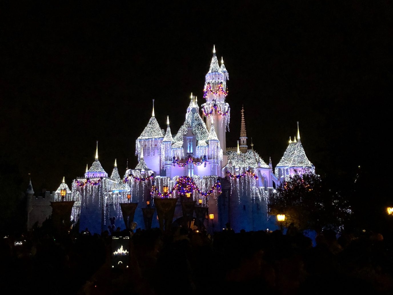 Snow Comes To Disneyland Resort For Wintertime Enchantment ~ Daps Magic