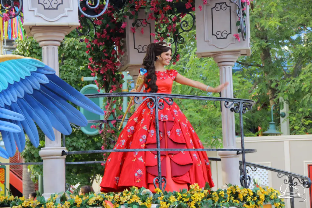 Princess Elena's Musical Grand Arrival Returns for Festival of Holidays ...
