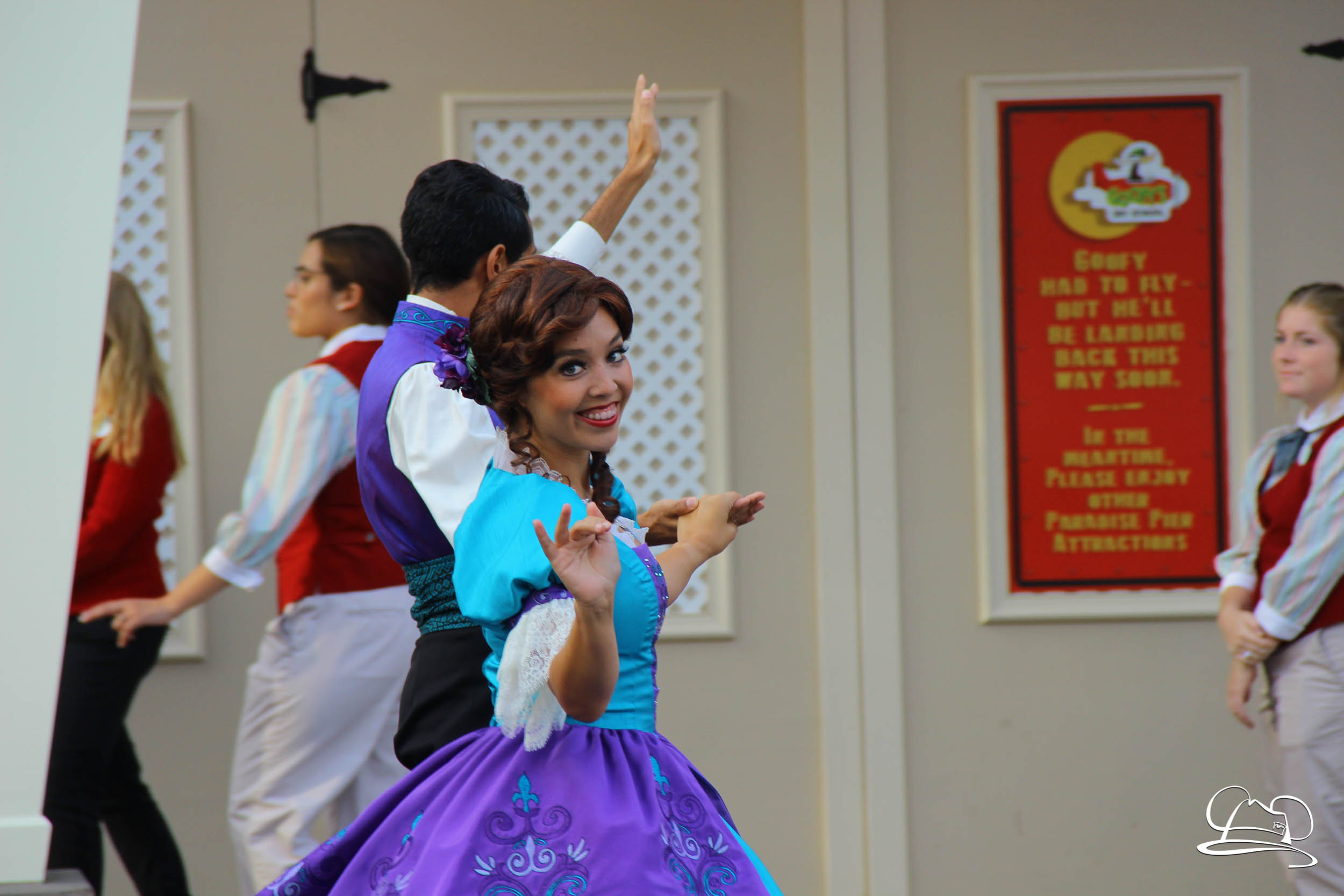 Princess Elena's Musical Grand Arrival Returns for Festival of Holidays ...