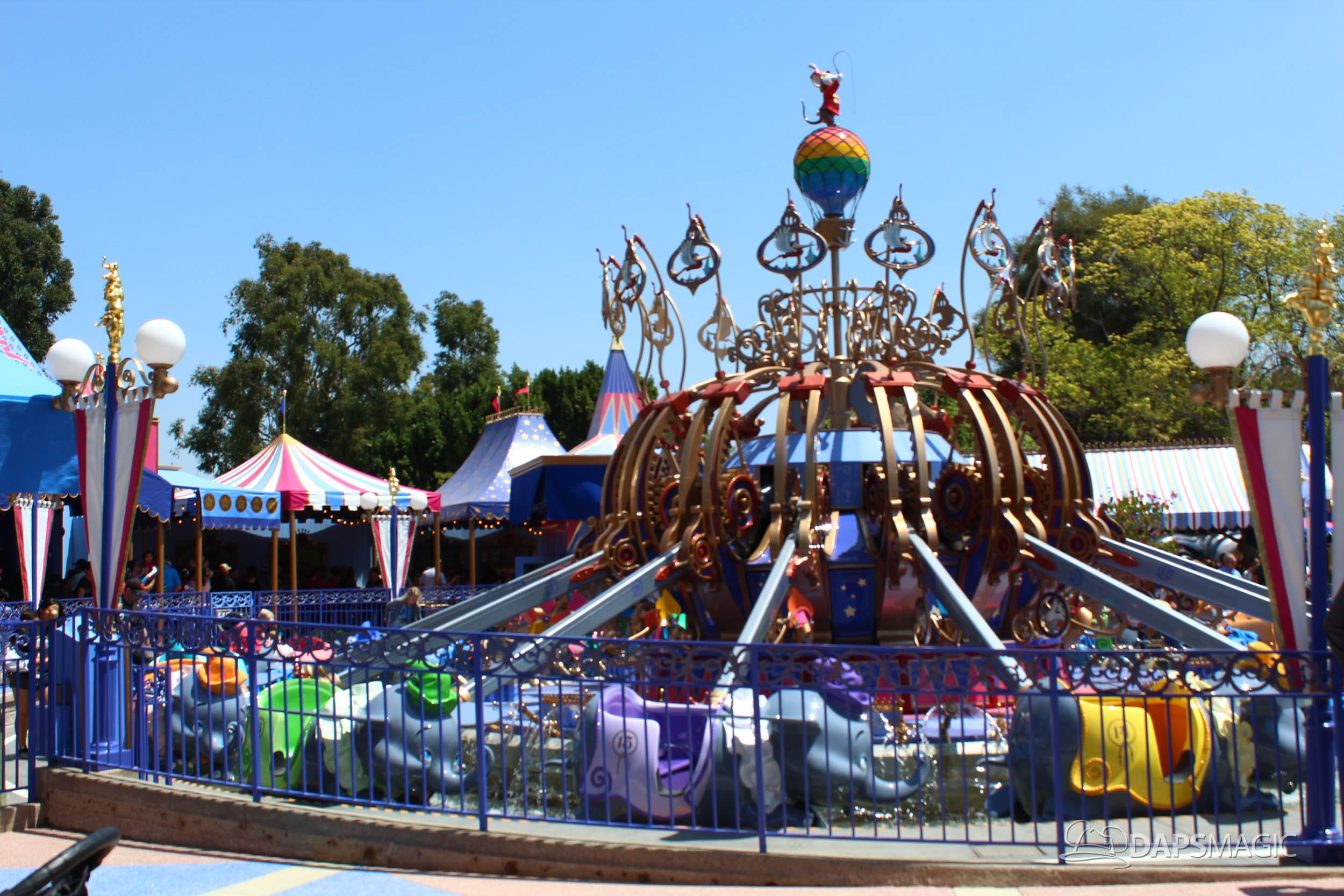 Dumbo Reopens at Disneyland Resort with New Queue!