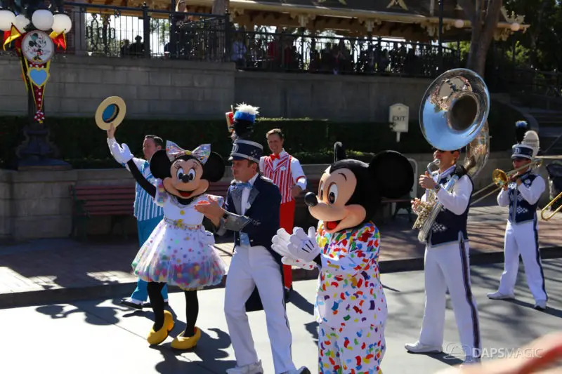 Fab Five Debut New Outfits for Get Your Ears On - A Mickey and Minnie ...