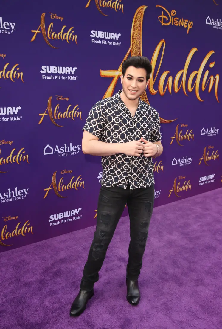 Cast and Crew of Disney's Aladdin Walk Magic Purple Carpet for ...