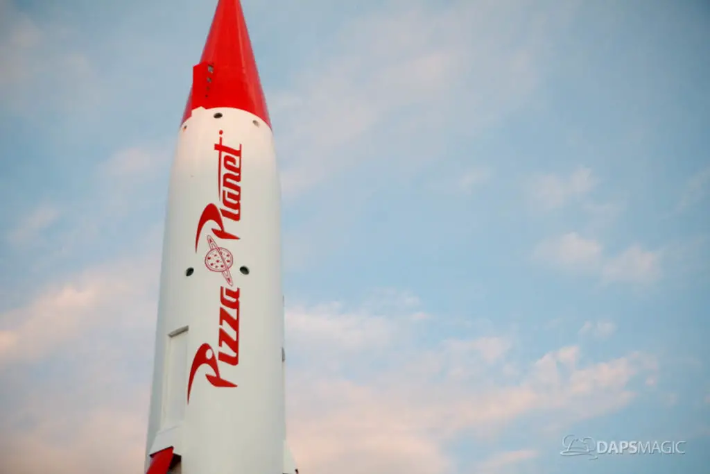 Renovated Alien Pizza Planet Reopens in Tomorrowland at the Disneyland ...