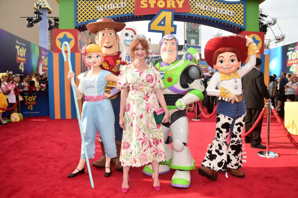 PICTORIAL: Toy Story 4 Stars Walk Red Carpet at El Capitan Theatre for ...