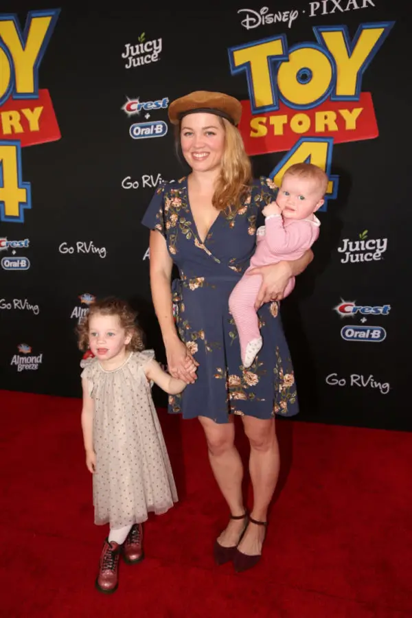 PICTORIAL: Toy Story 4 Stars Walk Red Carpet at El Capitan Theatre for ...