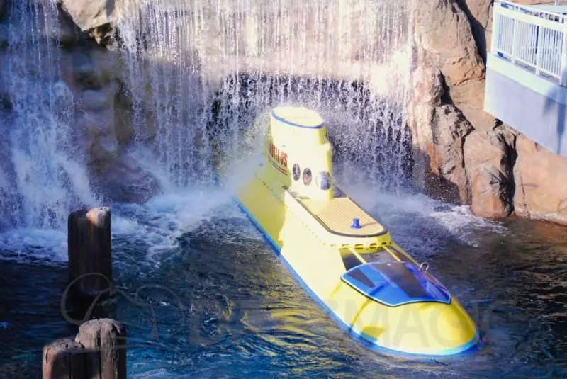 Submarine Voyage Then and Now - the 60th Anniversary of a Disneyland ...