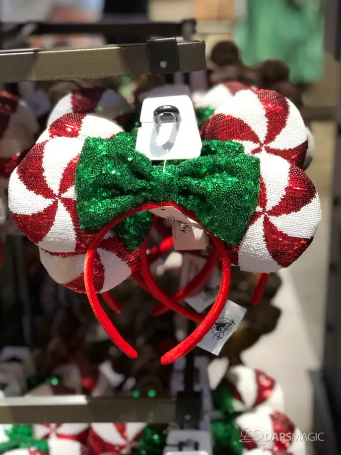 Video and Photo Gallery: Holiday Merchandise Arrives at the Disneyland ...