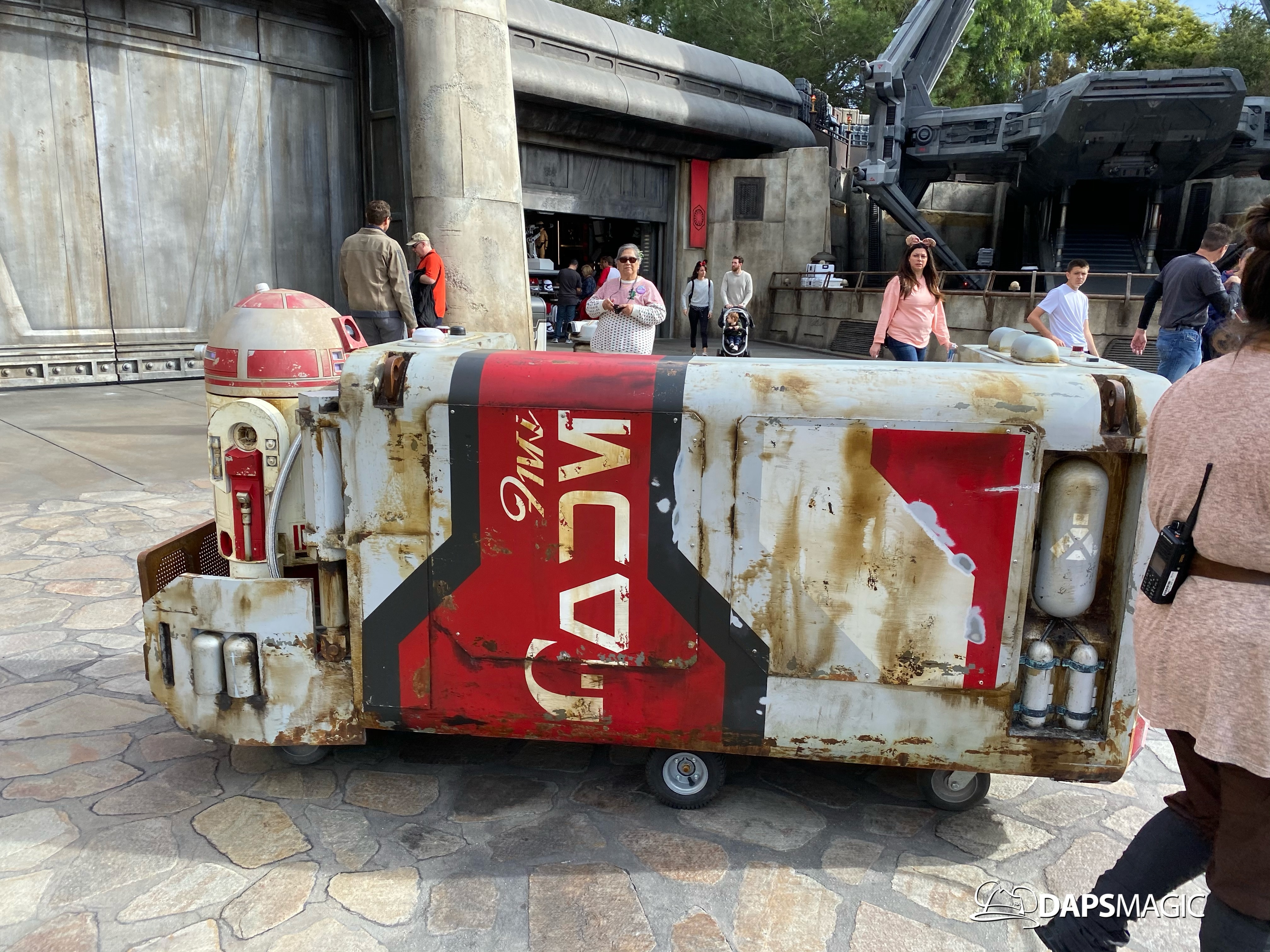 New Soda Droids in Star Wars: Galaxy’s Edge at Disneyland