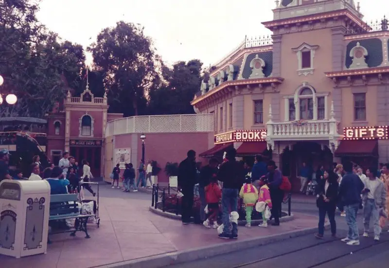 An Annual Pass, the Disney Decade and a Day at the Park - 30 Years Ago ...