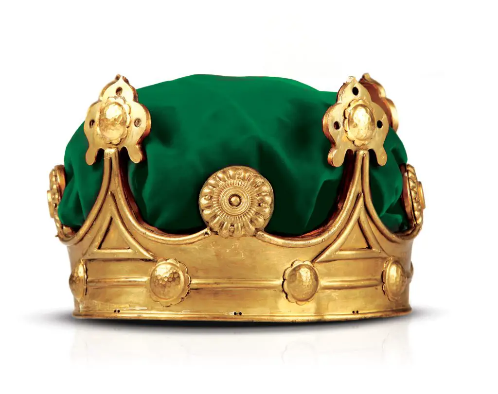 All That Glitters: The Crown Jewels of the Walt Disney Archives Coming ...
