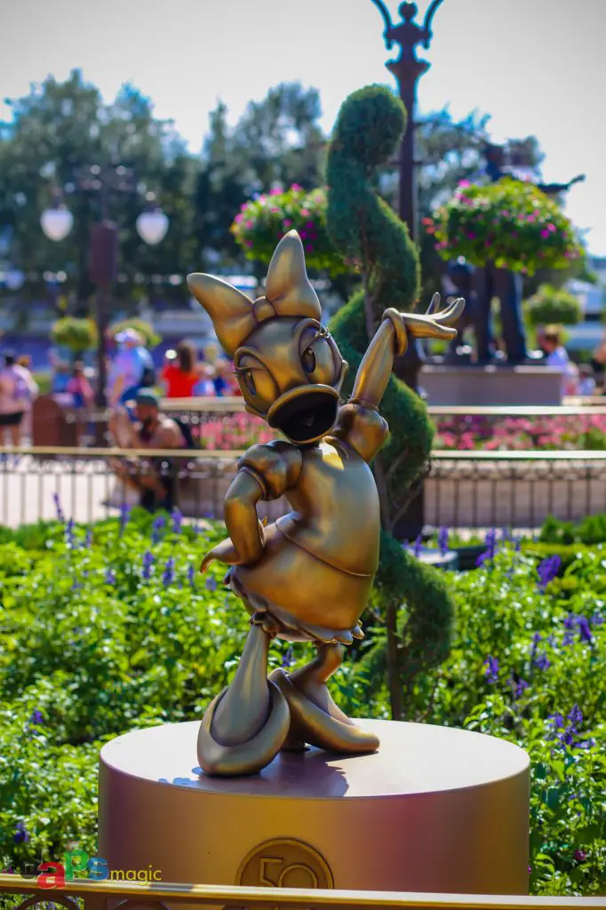 Check Out the Complete Disney Fab 50 Character Collection at Walt ...