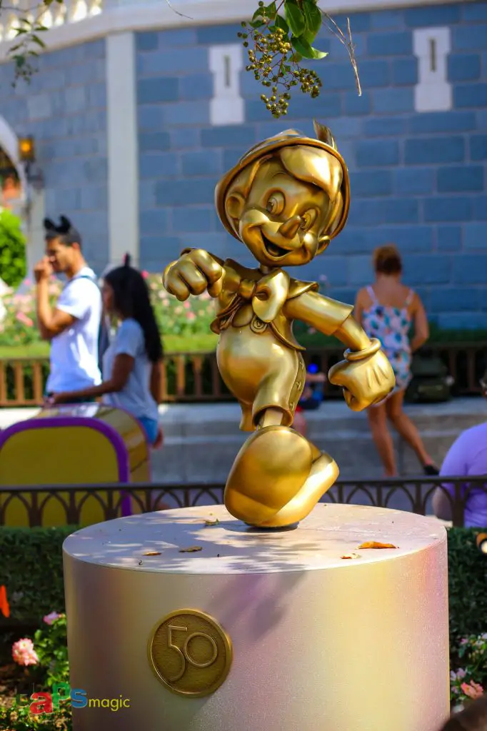 Check Out the Complete Disney Fab 50 Character Collection at Walt ...
