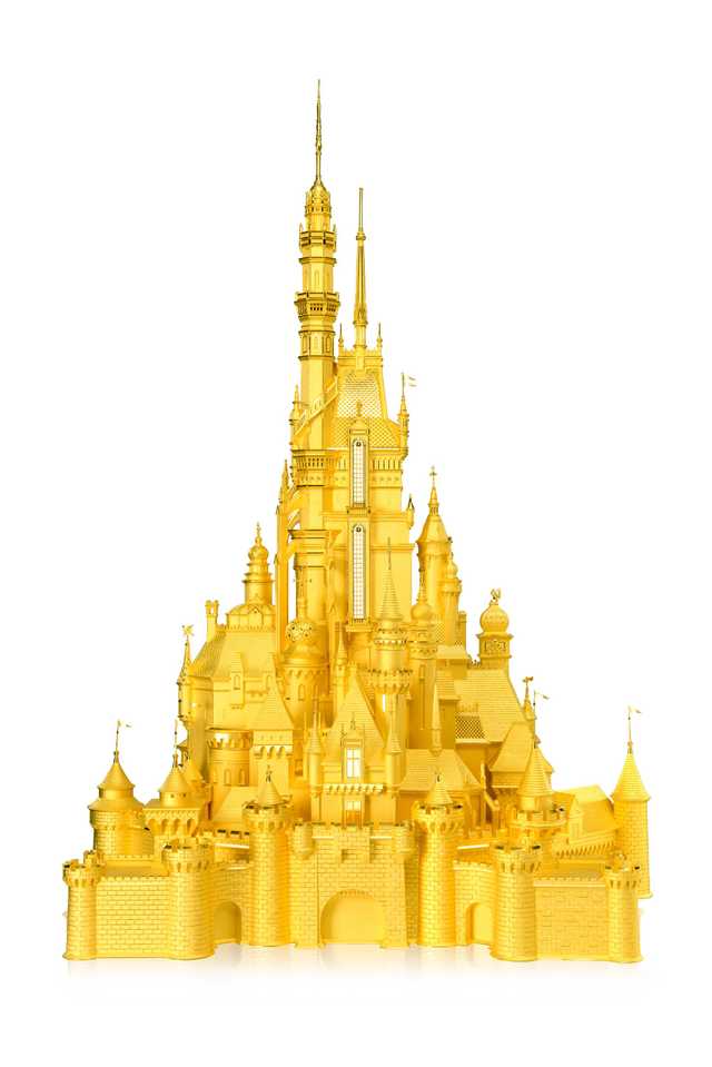 CHOW TAI FOOK Presents the World-Exclusive Pure Gold Hong Kong ...