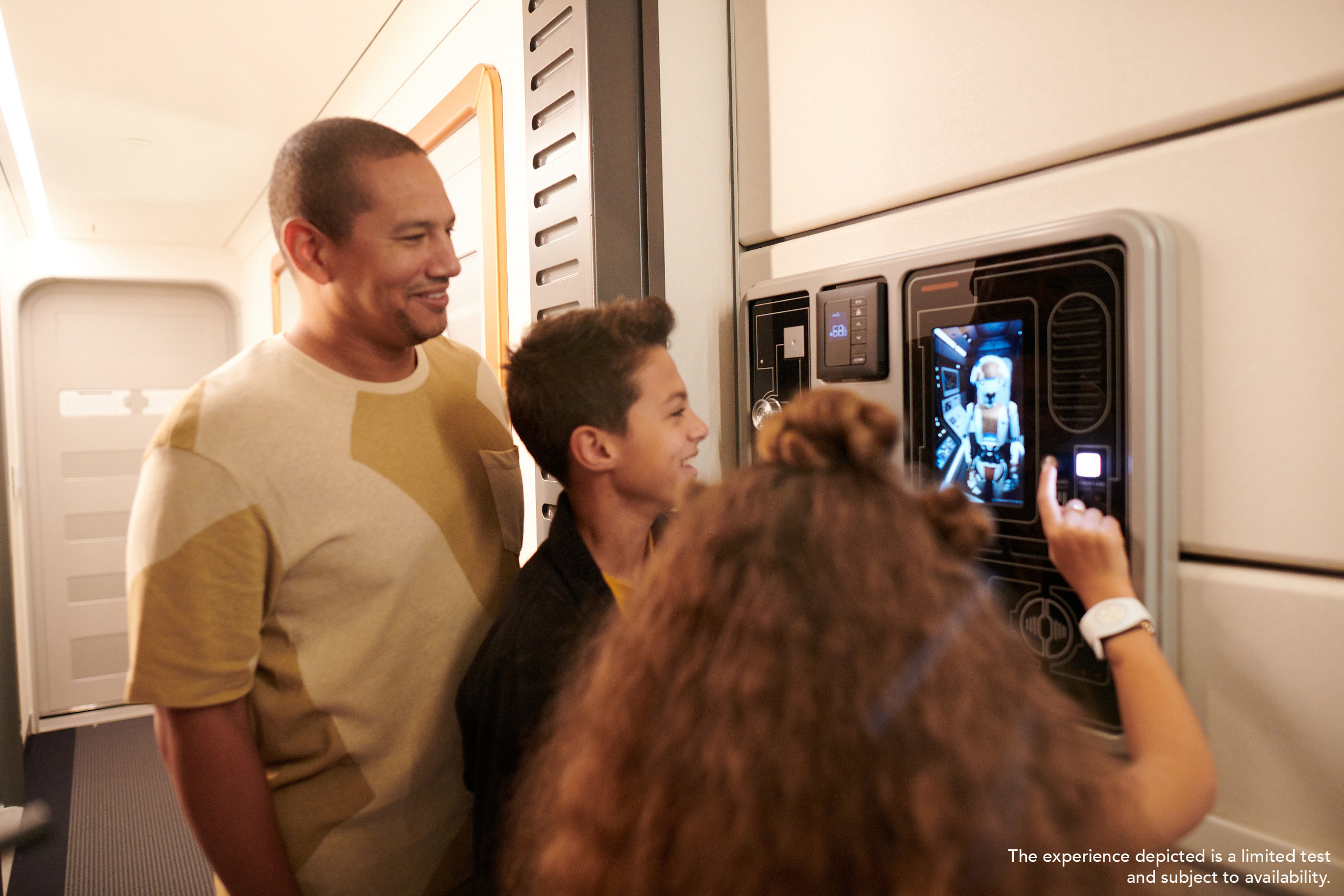 Check Out The Characters Found on Star Wars: Galactic Starcruiser!