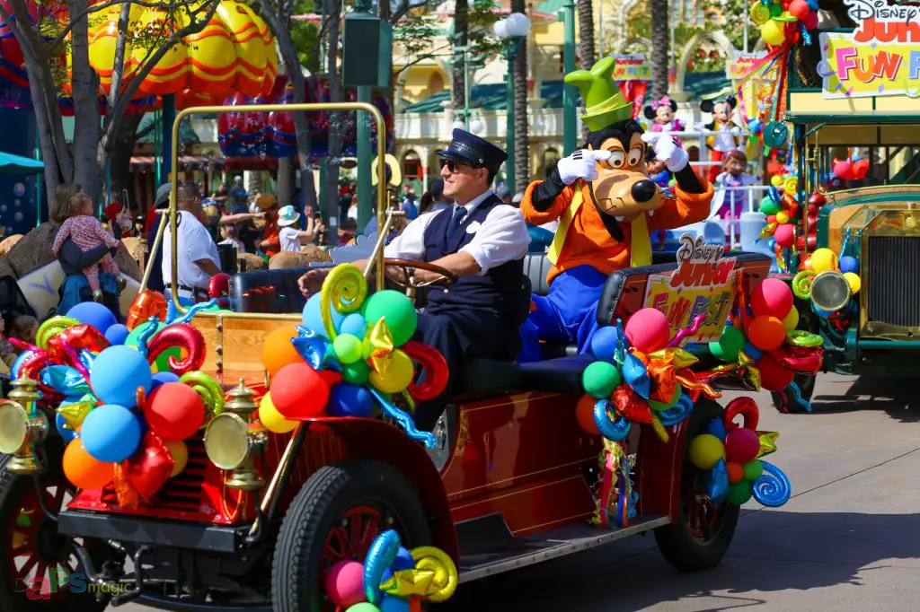 Disney Junior Fun Fest Kicks off With Party Parade at Disney California ...