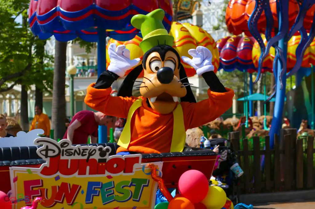 Disney Junior Fun Fest Kicks off With Party Parade at Disney California ...