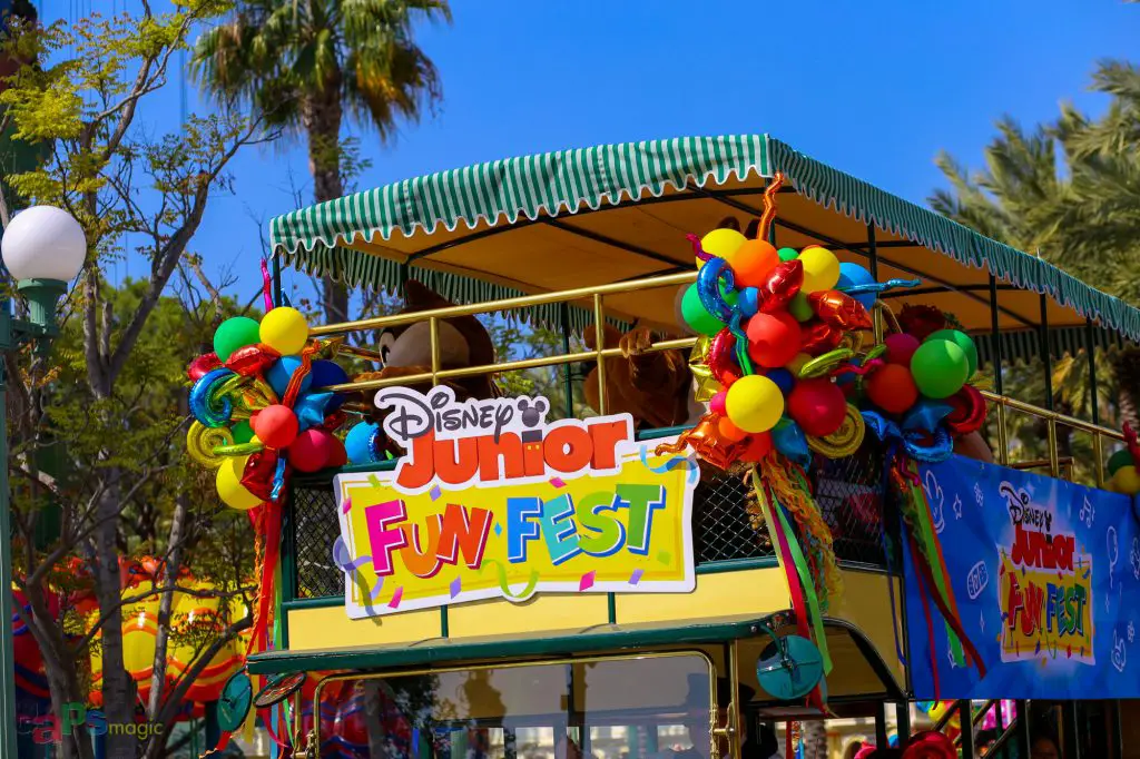 Disney Junior Fun Fest Kicks off With Party Parade at Disney California ...