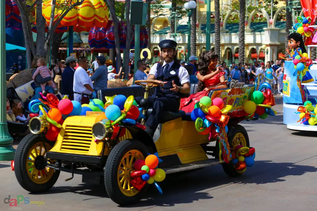 Disney Junior Fun Fest Kicks off With Party Parade at Disney California ...