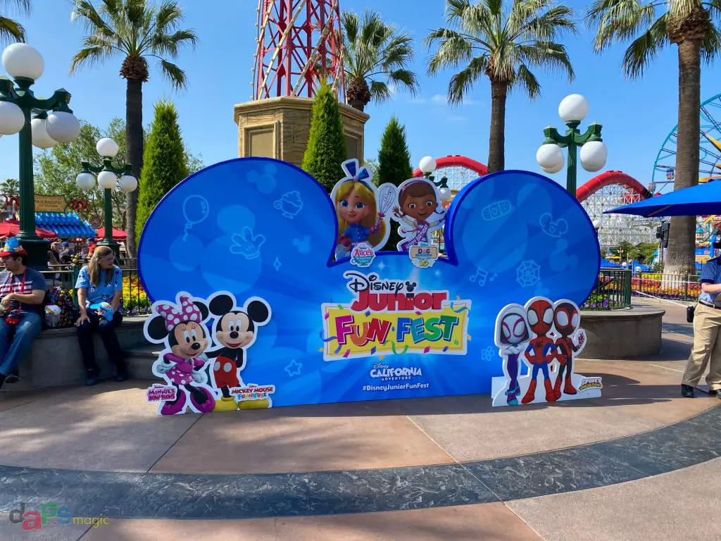 Disney Junior Fun Fest Kicks off With Party Parade at Disney California ...