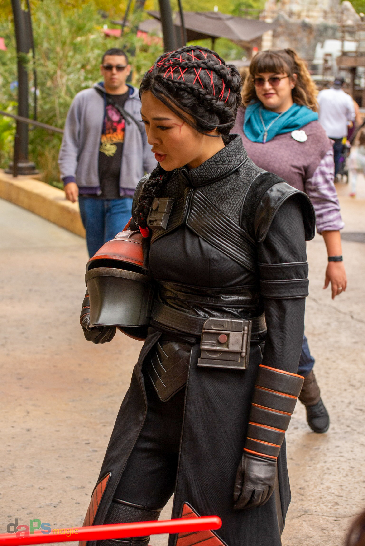 Boba Fett and Fennec Shand Arrive at Star Wars: Galaxy's Edge at Disneyland