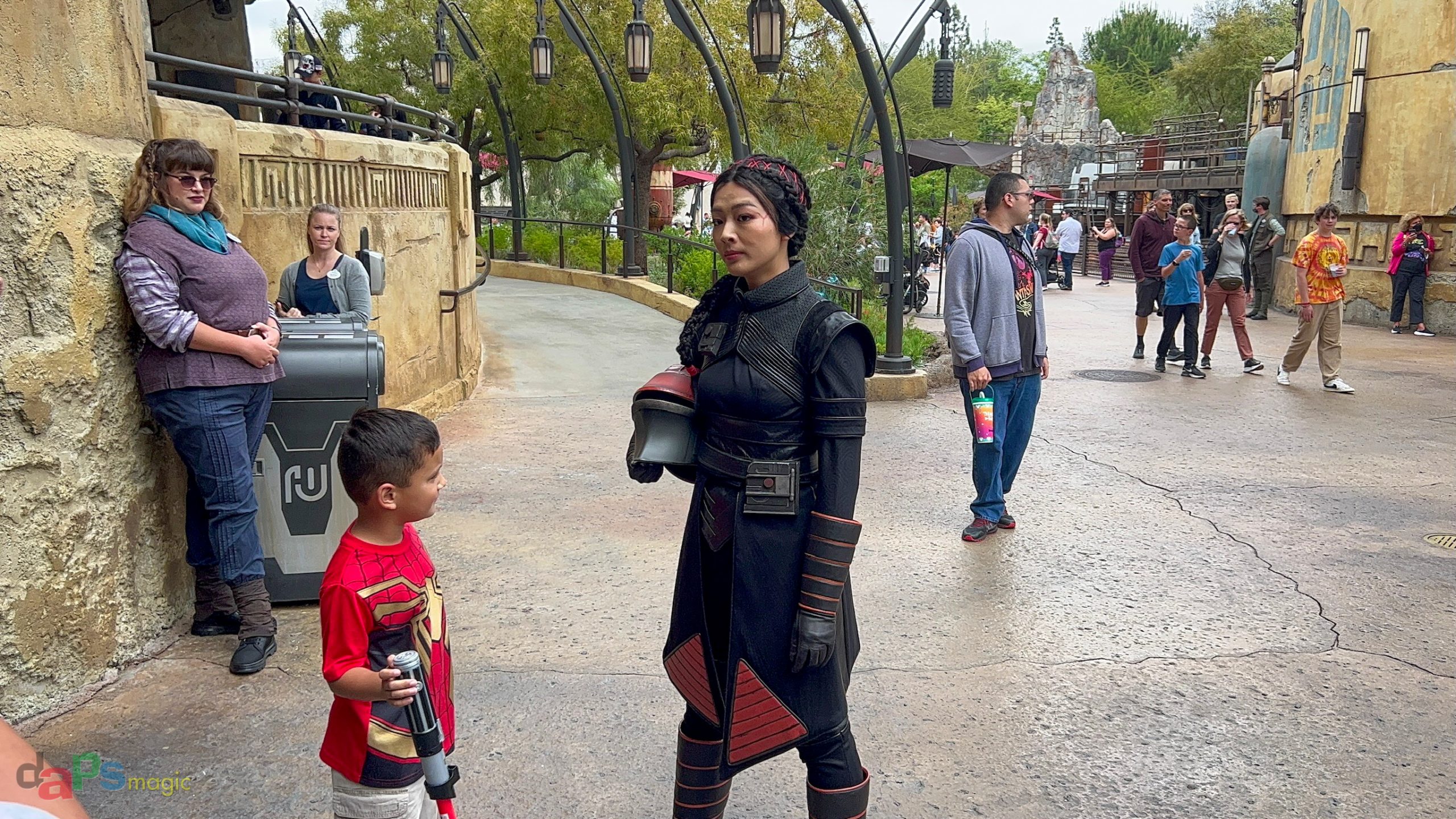 Boba Fett and Fennec Shand Arrive at Star Wars: Galaxy's Edge at Disneyland