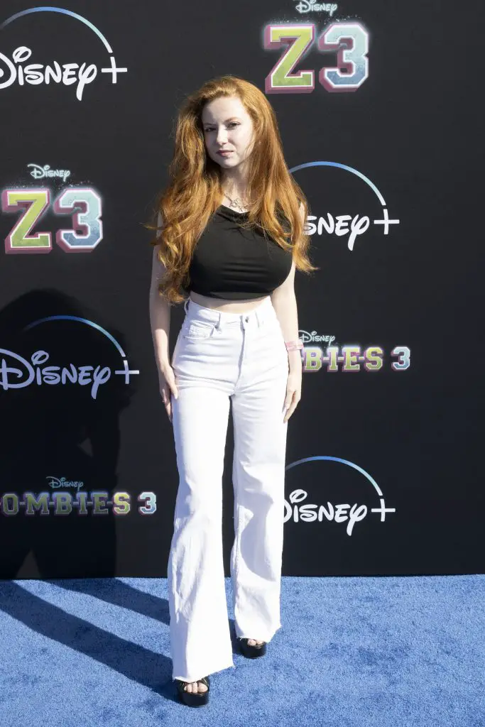 Pictorial: "Zombies 3" Cast Attend Out-of-This-World Premiere