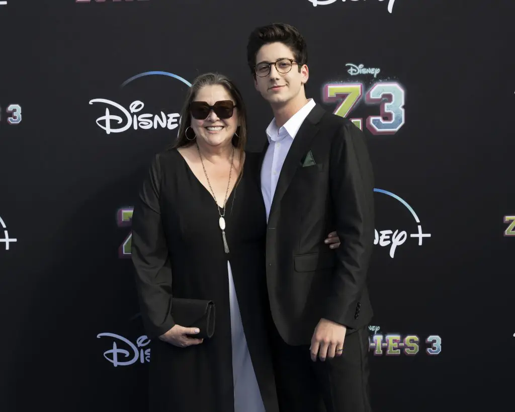 Pictorial: "Zombies 3" Cast Attend Out-of-This-World Premiere