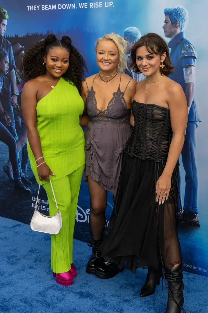 Pictorial: "Zombies 3" Cast Attend Out-of-This-World Premiere