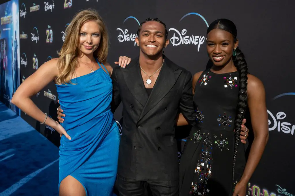 Pictorial: "Zombies 3" Cast Attend Out-of-This-World Premiere