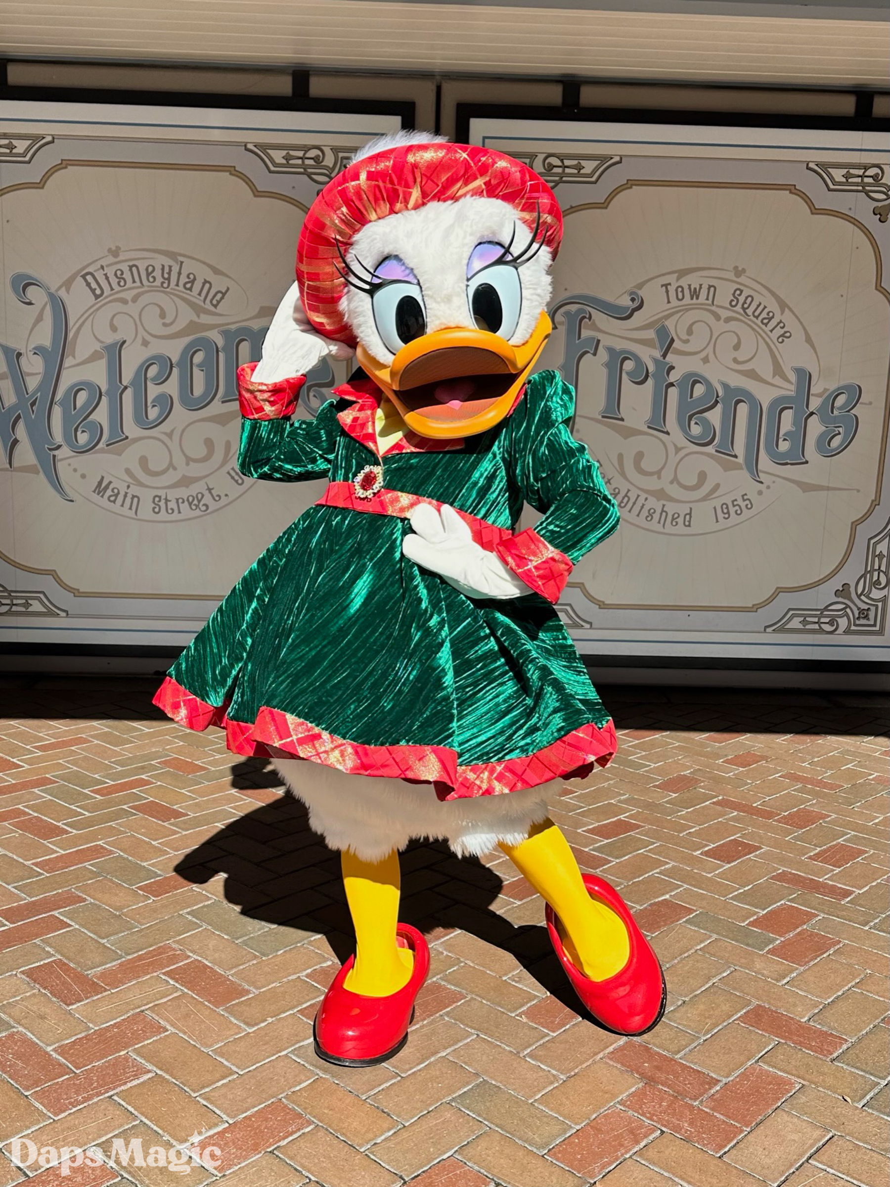 Daisy Duck Debuts New Holiday Outfit at Disneyland
