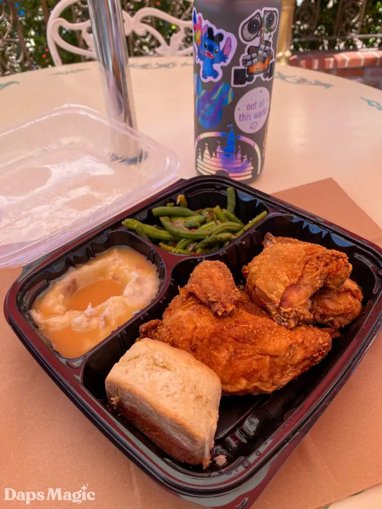 Day Twenty-Three: Iconic Disney Food – 24 Days of Thanksgiving