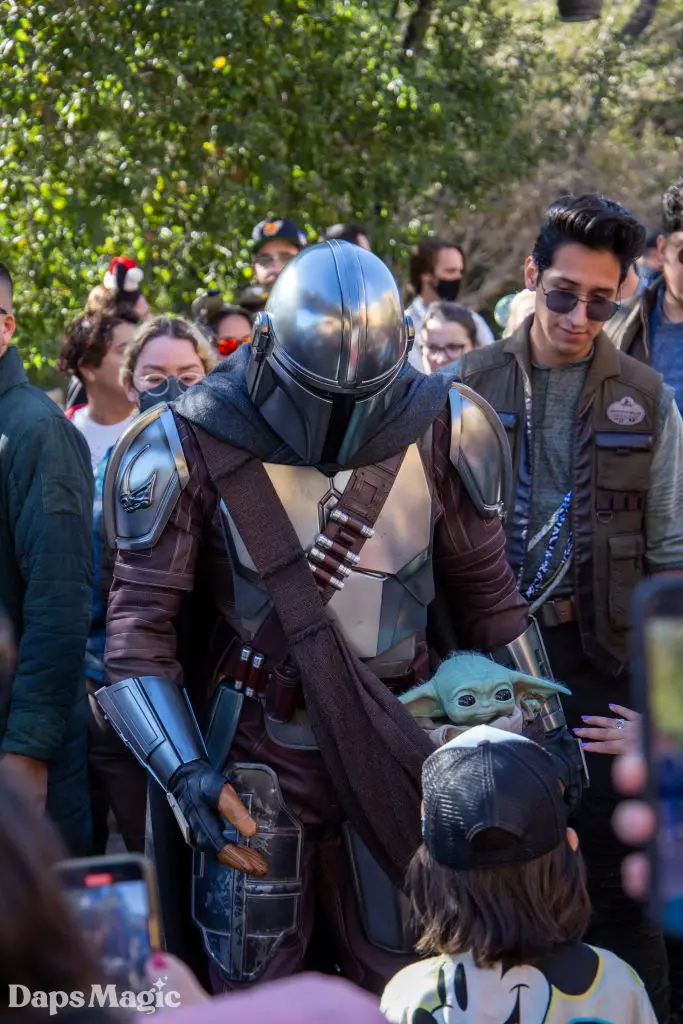 The Mandalorian and Grogu "Baby Yoda" Arrive at Disneyland's Star Wars ...