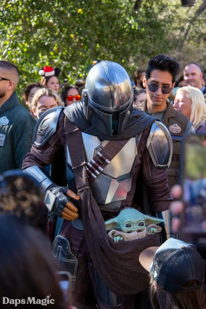 The Mandalorian and Grogu "Baby Yoda" Arrive at Disneyland's Star Wars ...