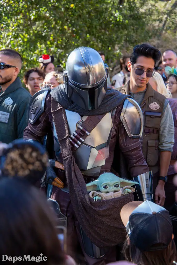 The Mandalorian and Grogu "Baby Yoda" Arrive at Disneyland's Star Wars ...
