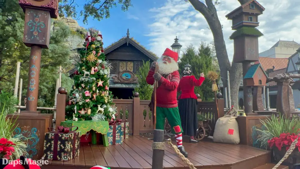 Merry Christmas! - A Mischievous Magical Barn Santa at EPCOT ...