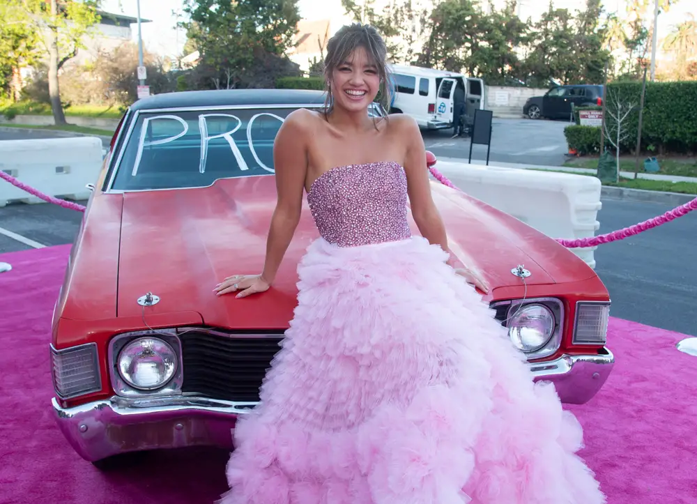 Pictorial: 'Prom Pact' Pink Carpet Premiere