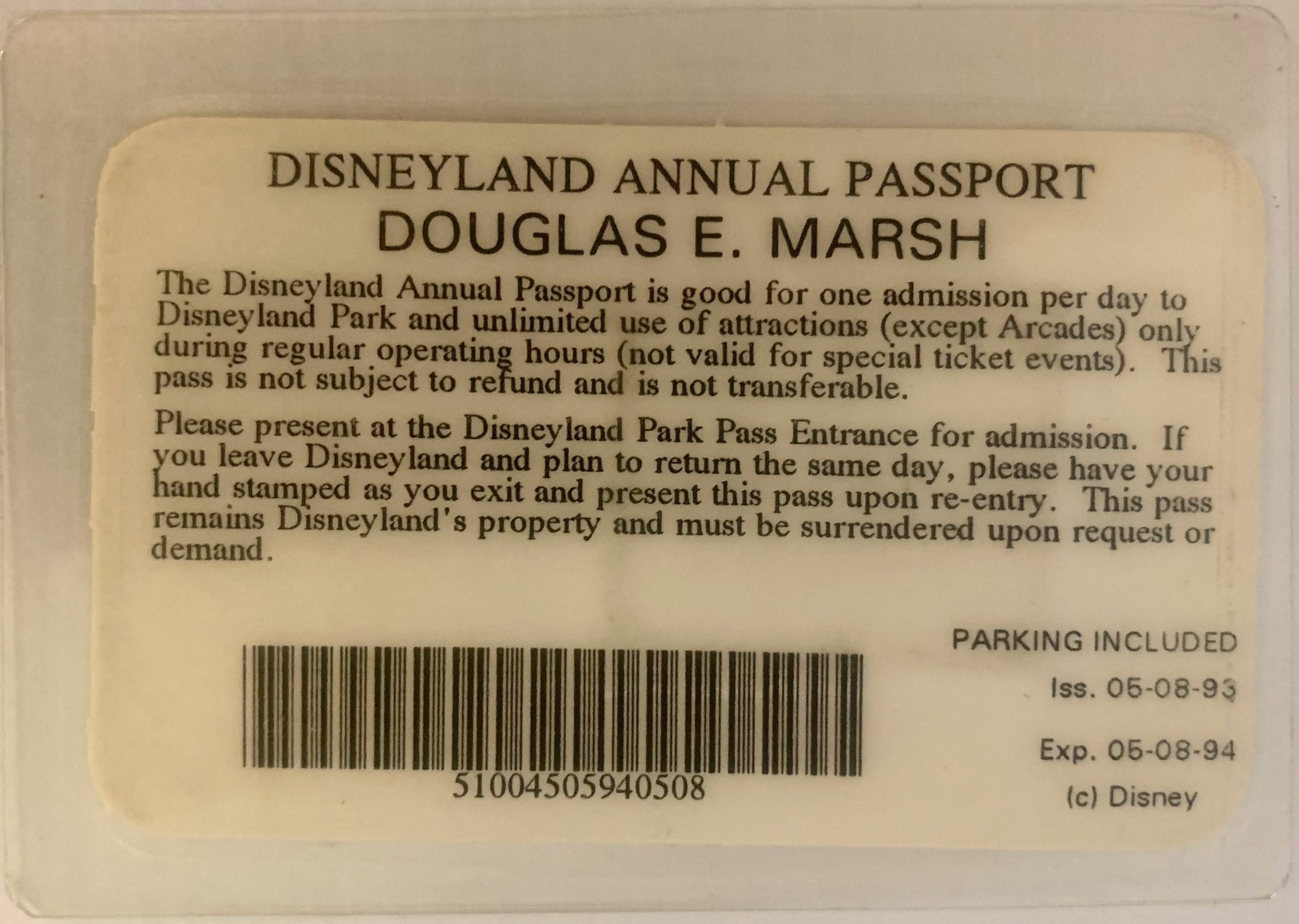 Bring the Whole Family! – 30 Years Ago at Disneyland