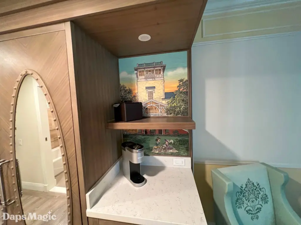 Photos/Video: Tour of Disney's Boardwalk Inn Room and Concierge