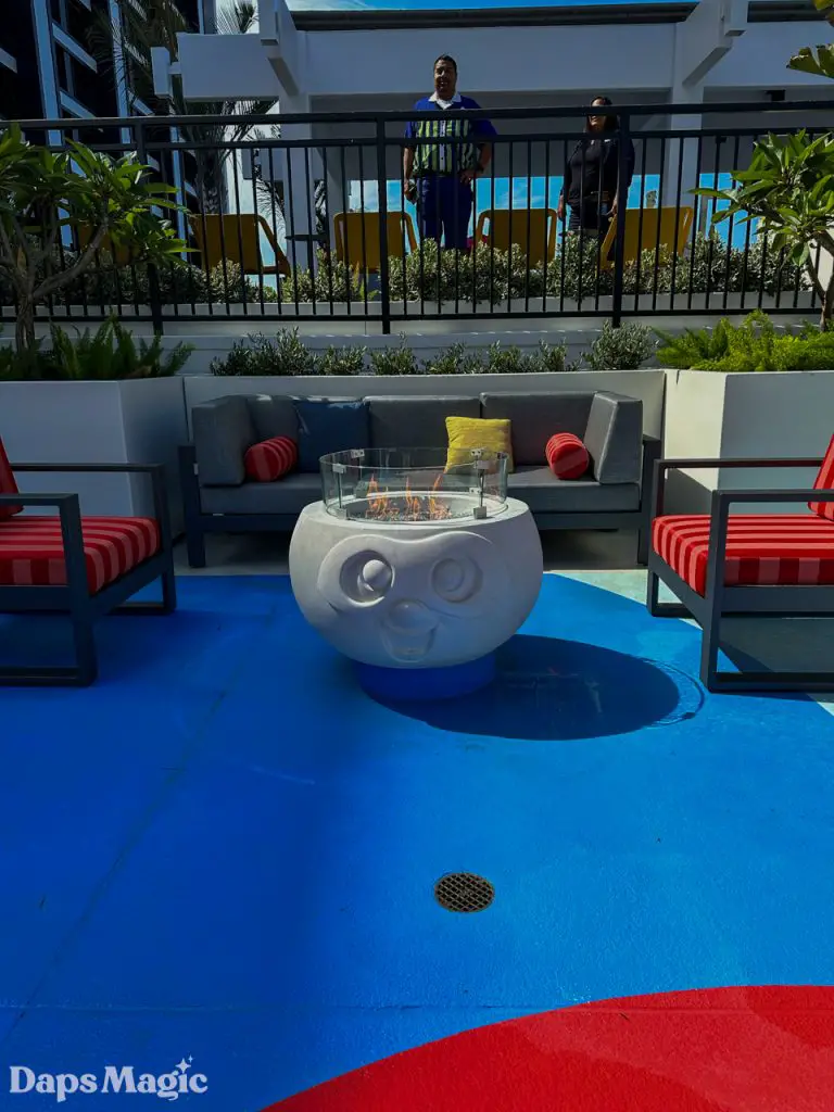 A First Day Look at the "Finding Nemo" Themed Water Play Area at Disney ...