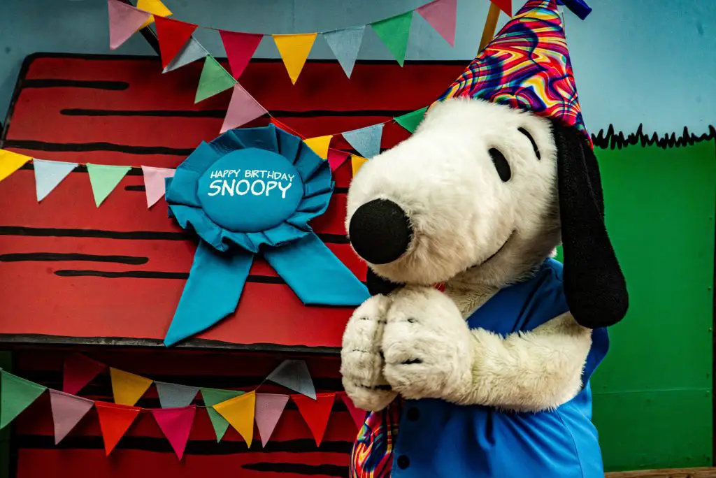 Celebrating Snoopy, Updates in the Park, and a Passholder Sale at Knott ...