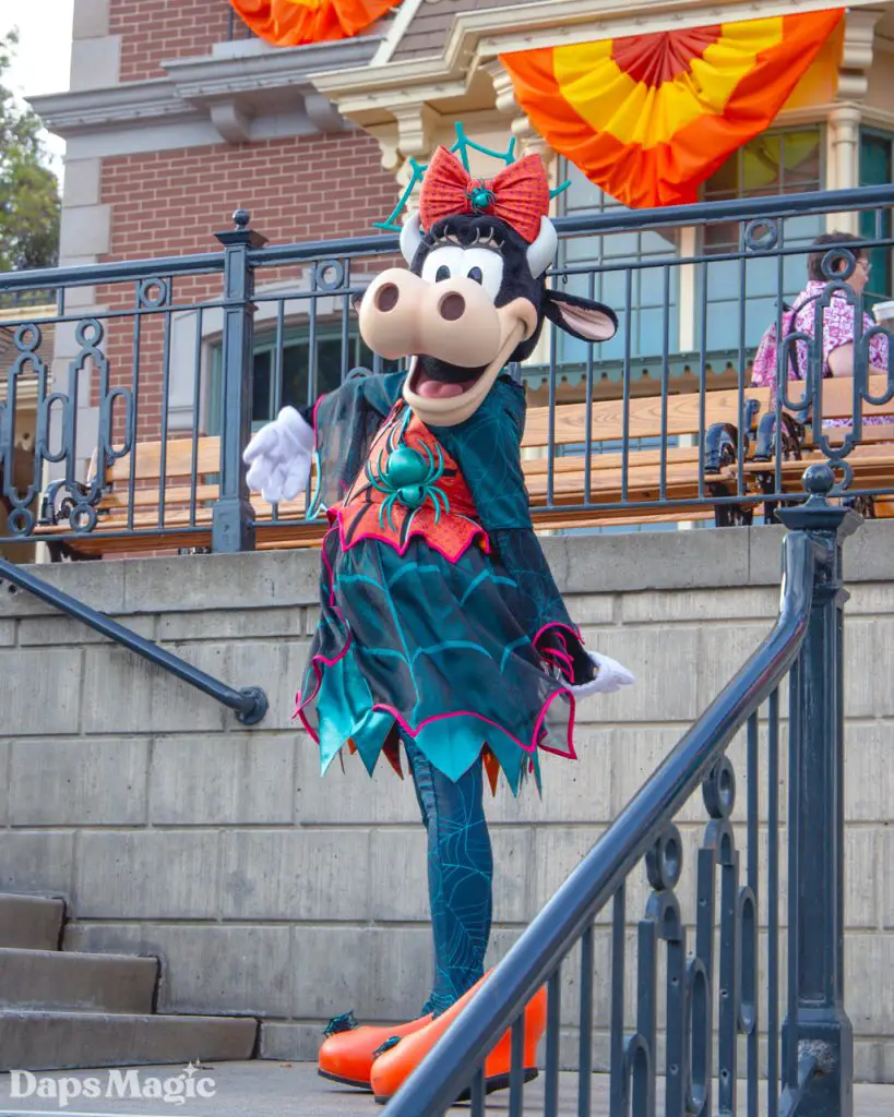 Mickey Mouse and Friends Debut New Halloween Costumes on Main Street ...