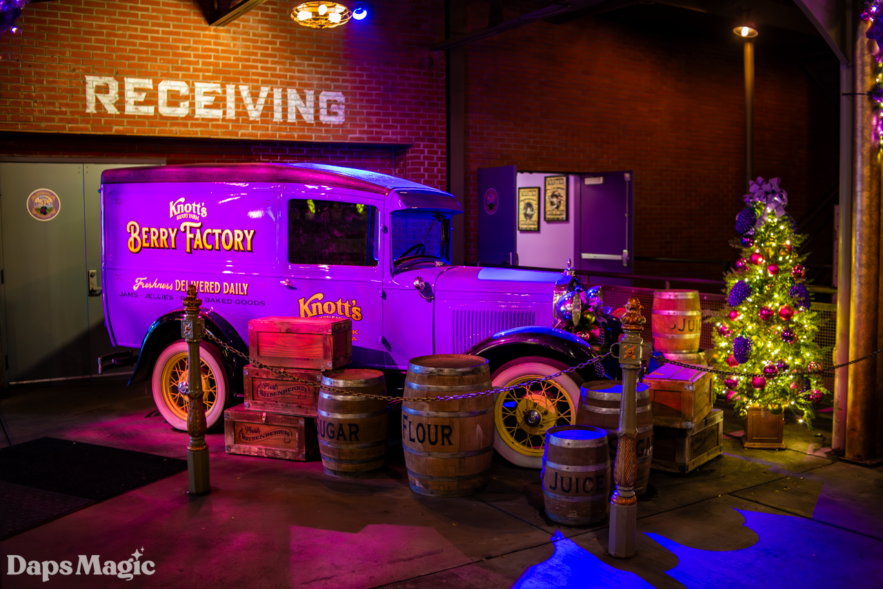 An Evening at Knott's Merry Farm Through a 35mm Lens