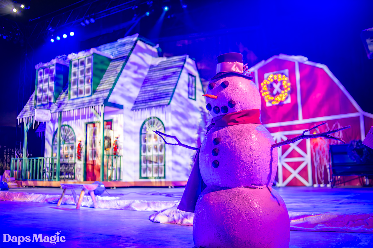 An Evening at Knott's Merry Farm Through a 35mm Lens