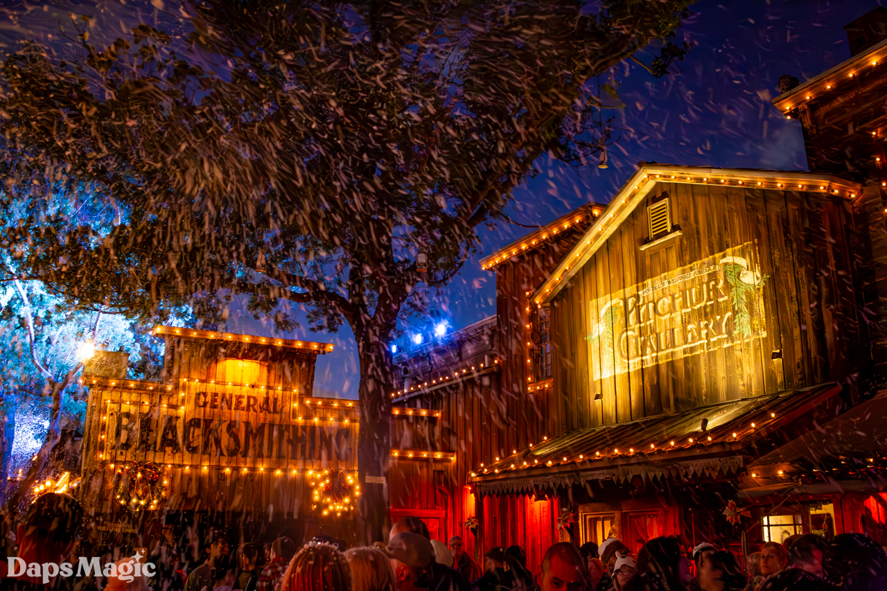 An Evening at Knott's Merry Farm Through a 35mm Lens