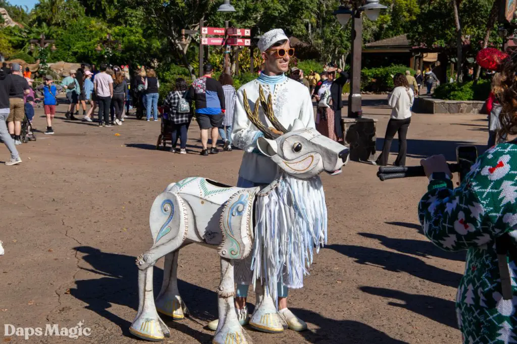 Merry Menagerie Brings Extra Holiday Magic to Disney’s Animal Kingdom