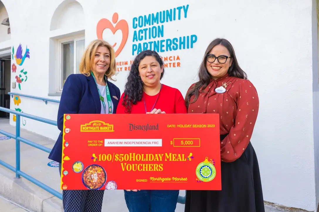 Disneyland Resort and Northgate González Market Bring Holiday Magic to ...