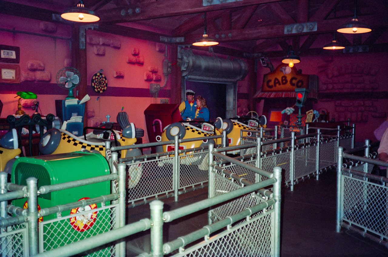Toontown Redux - 30 Years Ago at Disneyland